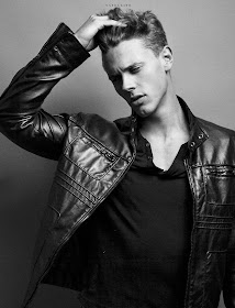 Oh yes I am: Austin Muller by Benjo Arwas