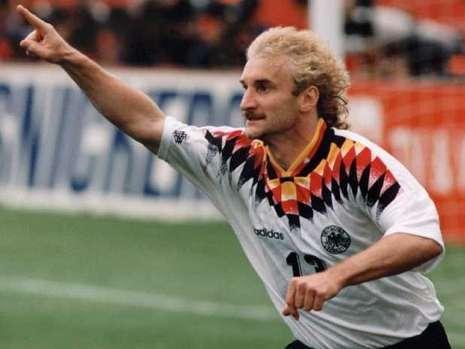 FOOTBALL WALLPAPERS DABAS: Football Star Wallpapers - Rudi Völler ...