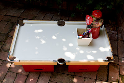 Atelier Buffo: Pool coffee table