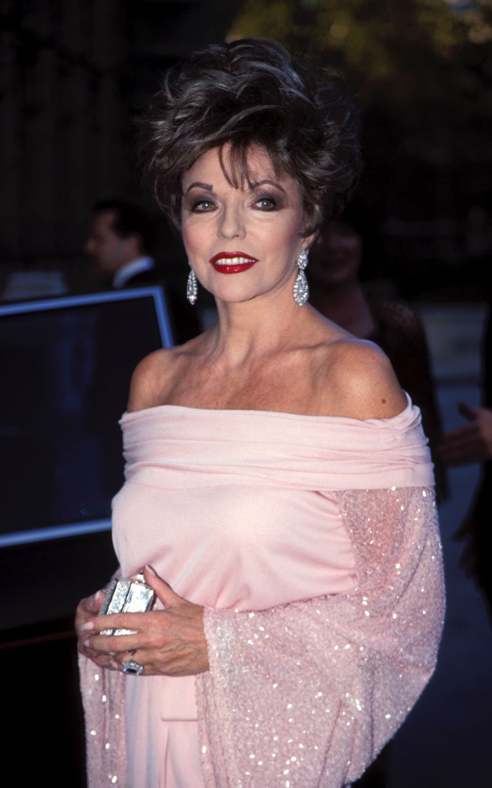 Dazzling Divas: Glamour Queen Joan Collins