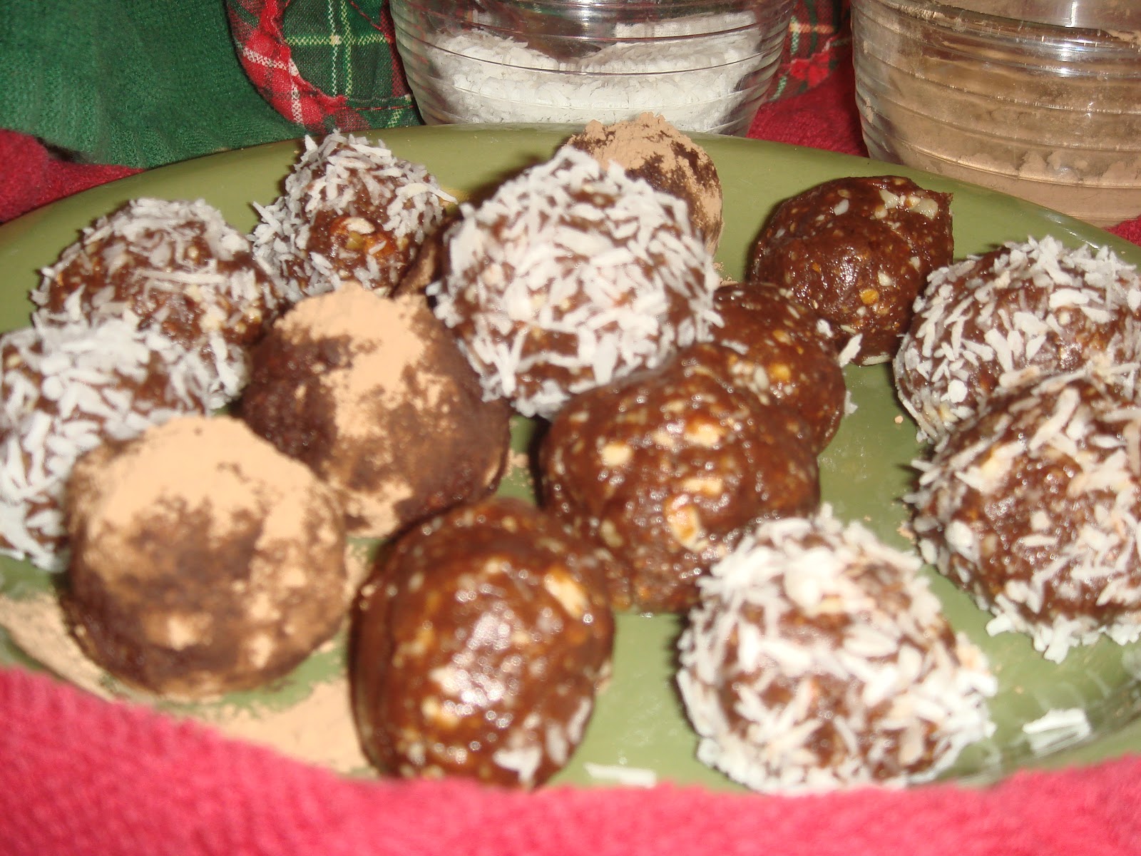 Angel's Foods: Fresh Food For Life: Raw Christmas Fudge Babies