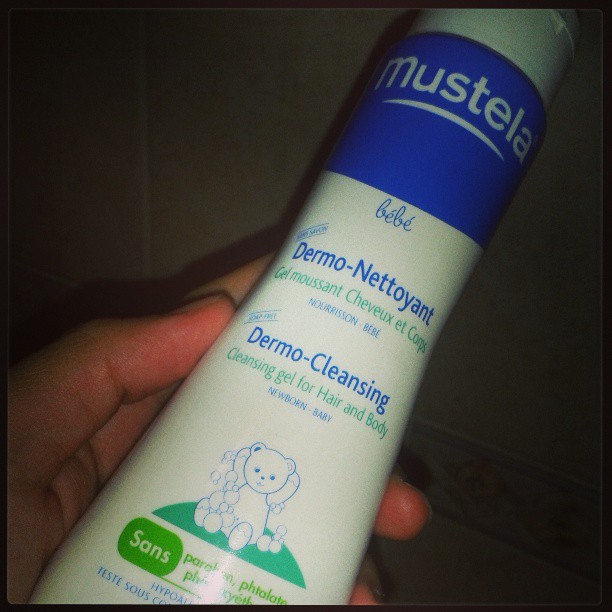 Chronicles of a Nursing Mom: We Love Mustela!