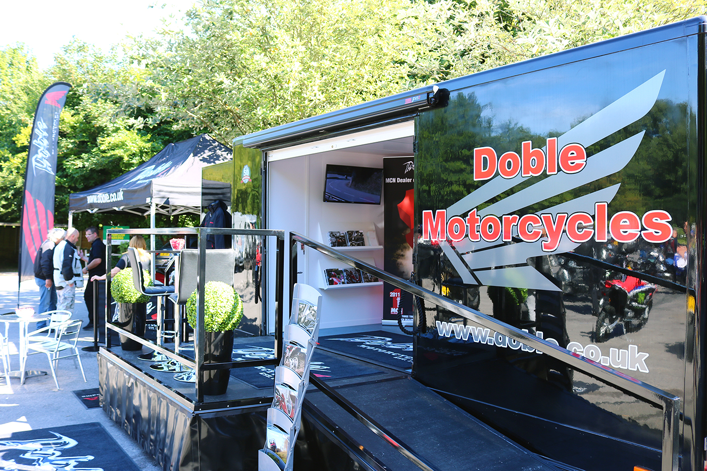 Tim's Motorcycle Diaries: Box Hill On a Sunny Sunday Morning