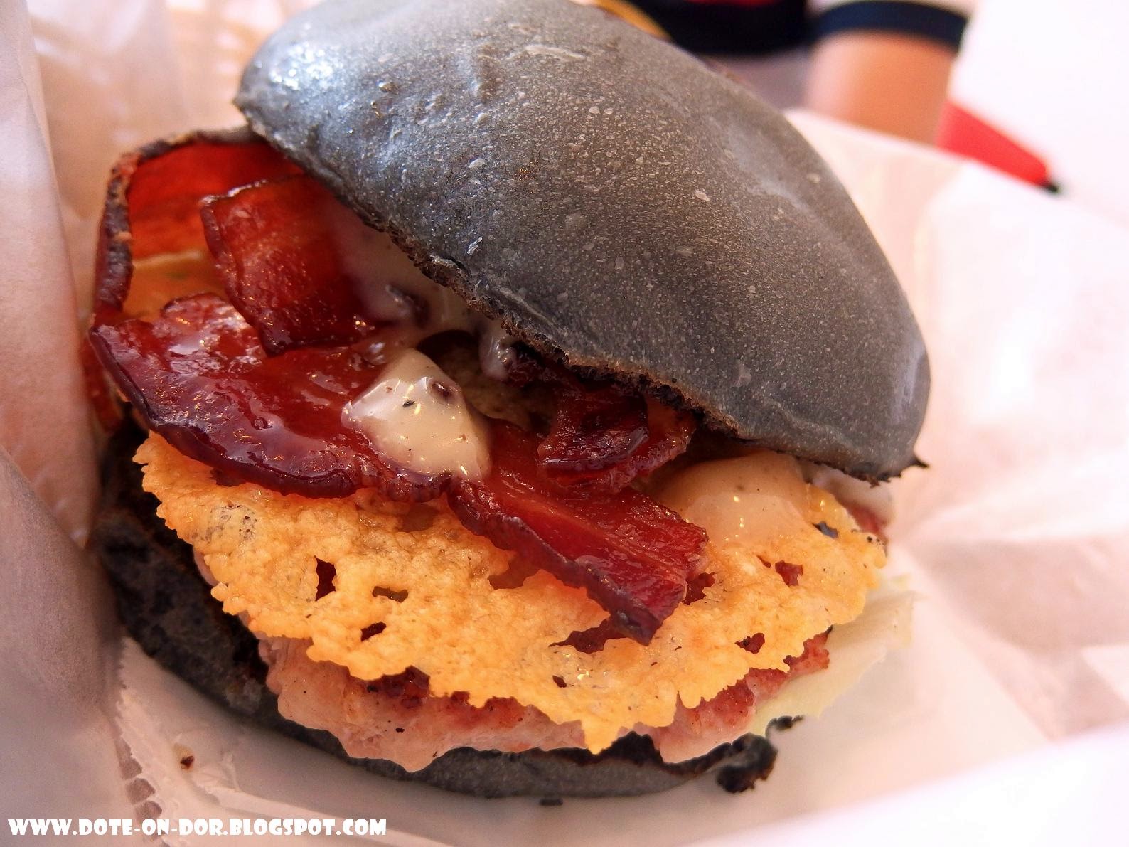 Lingua Gustatio: Spade's Burger