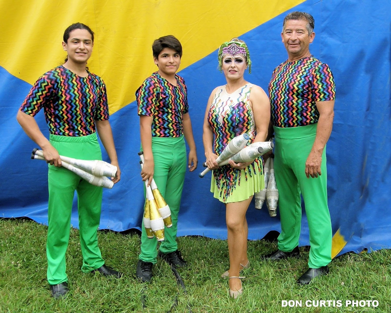 CIRCUS PERSONALITY PHOTOS: American Circus Duos,Groups & Troupes #135