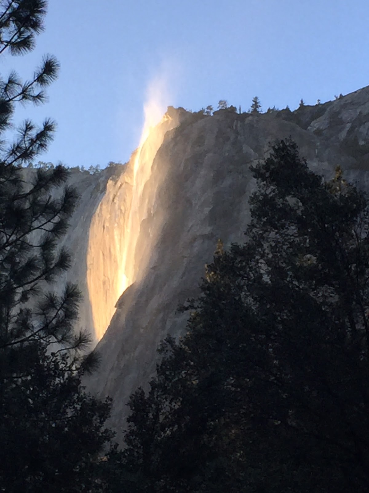 Portmanteau Suitcase: Photographing the Firefall: Horsetail Fall ...