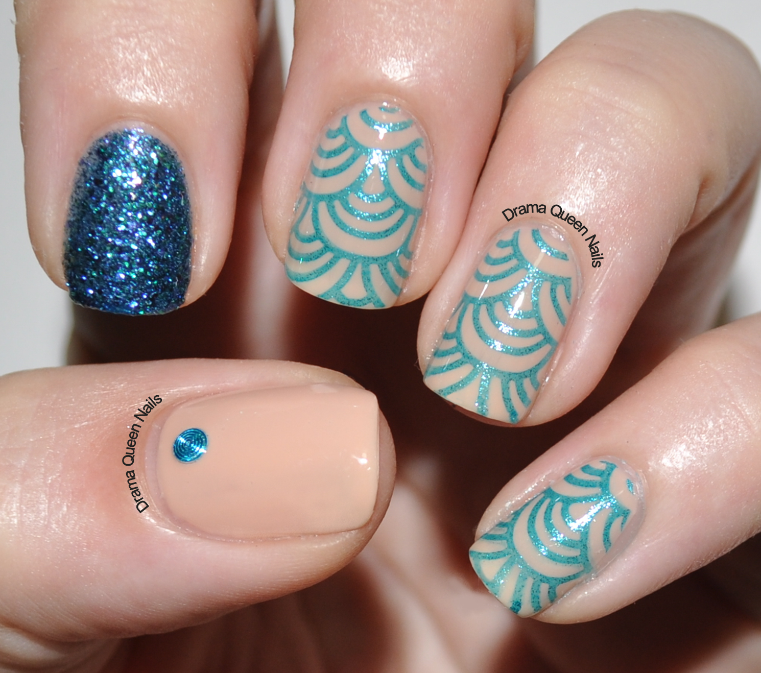 Drama Queen Nails: Aussie Nails Monday - Blue