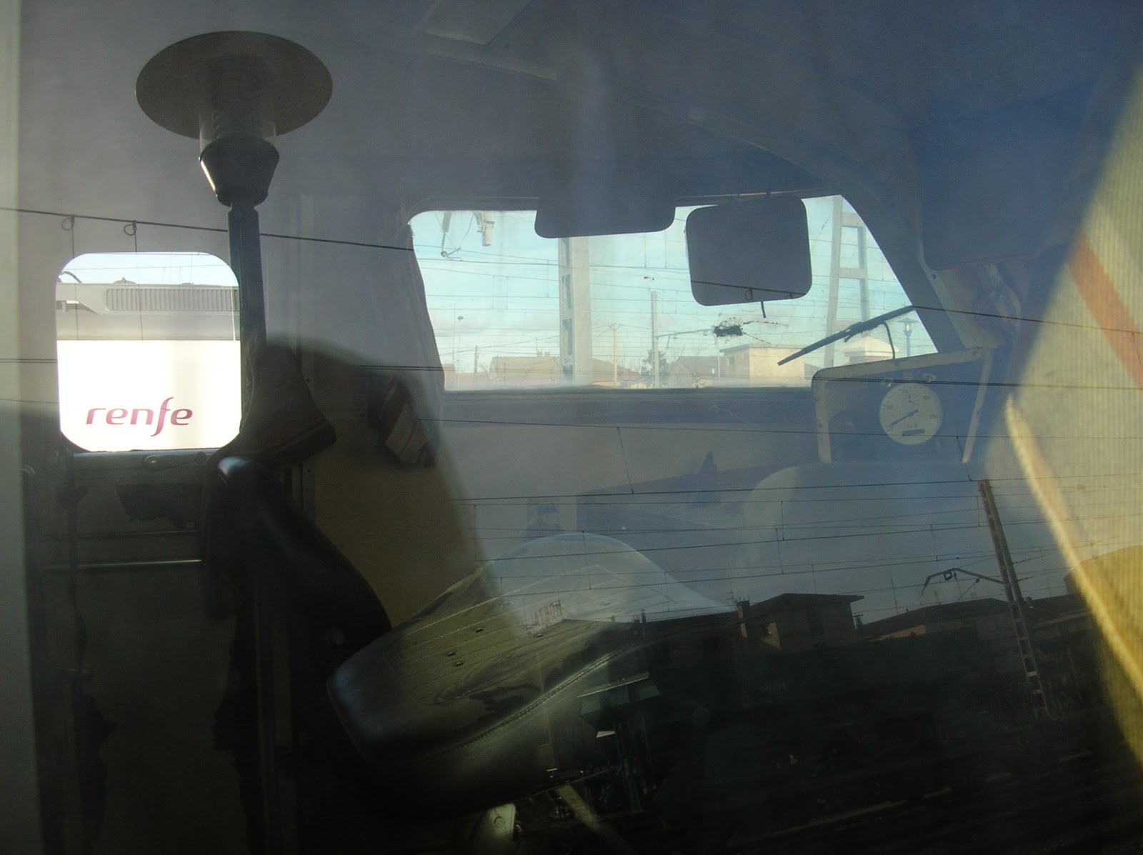 Renfe serie 443 "platanito" un tren basculante y singular