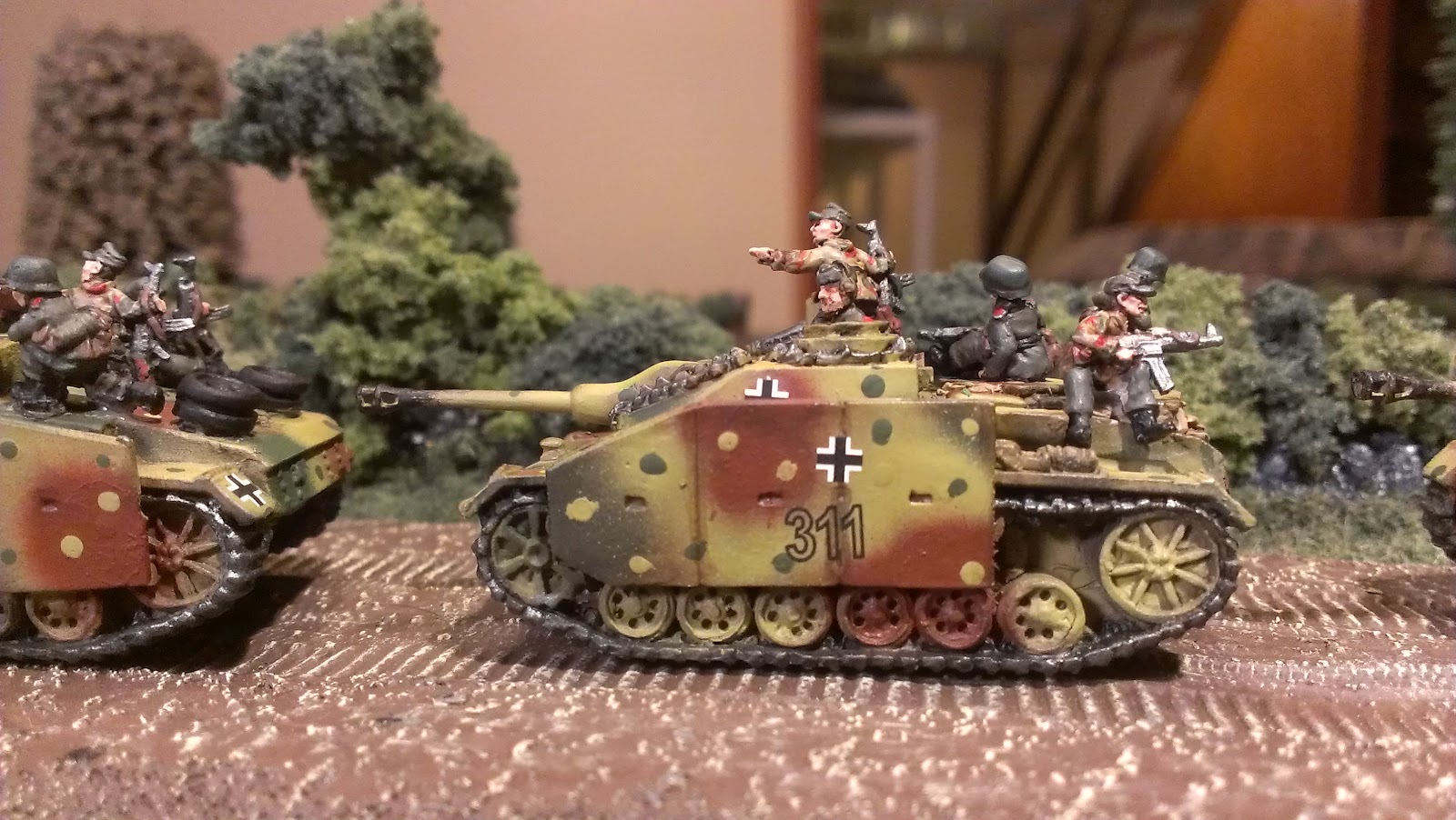 Throck of War: STUG LIFE PT 2. And then they got painted