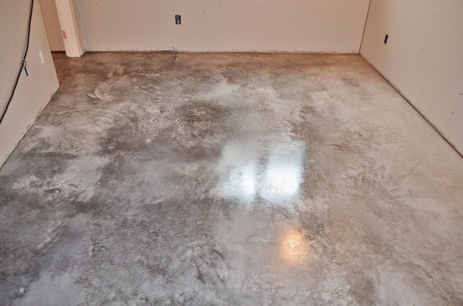 MODE CONCRETE: Concrete Floors Naturally Look Amazing and Modern ...