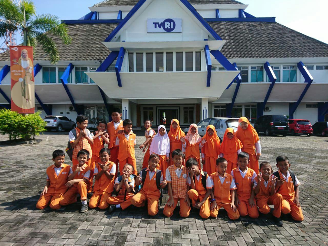 Berkunjung ke TVRI Jawa Tengah