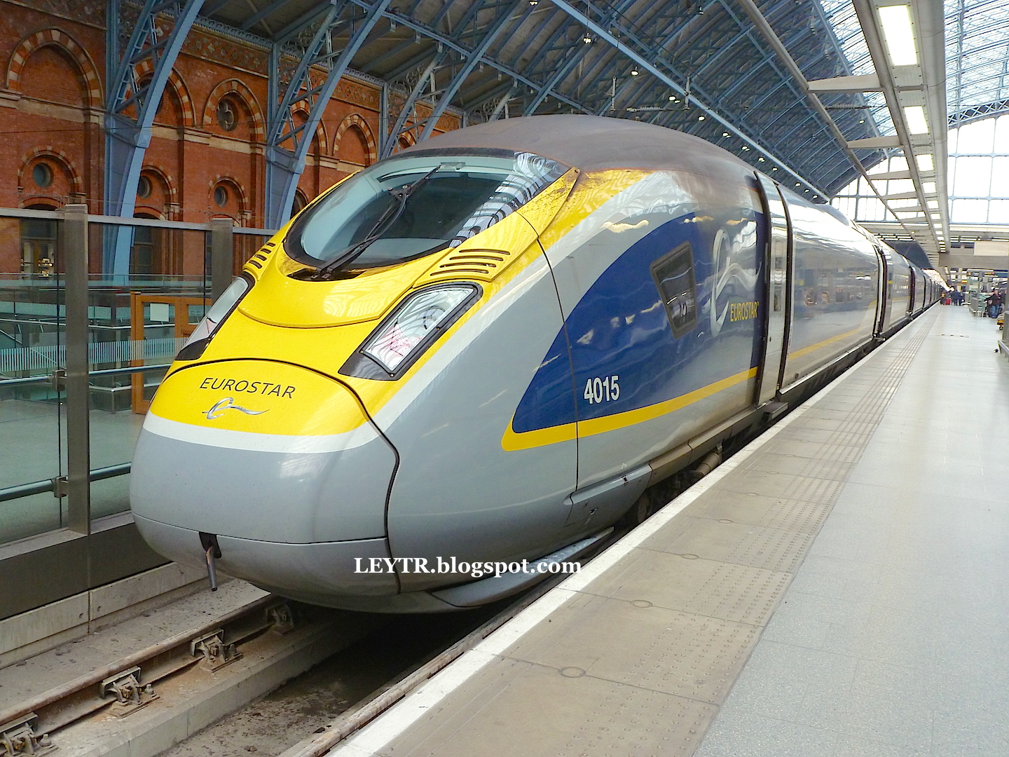 A Transport of Delight: Riding the new e320/374