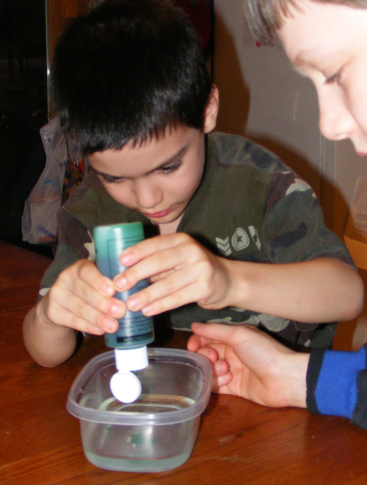 Ten kids and a Dog: We Made Worms--- Fun Science Sunday