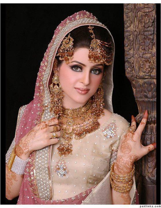 Dulha and Dulhan | PAKISTANI WEDDINGS PHOTOS AND VIDEOS: Dulha and ...