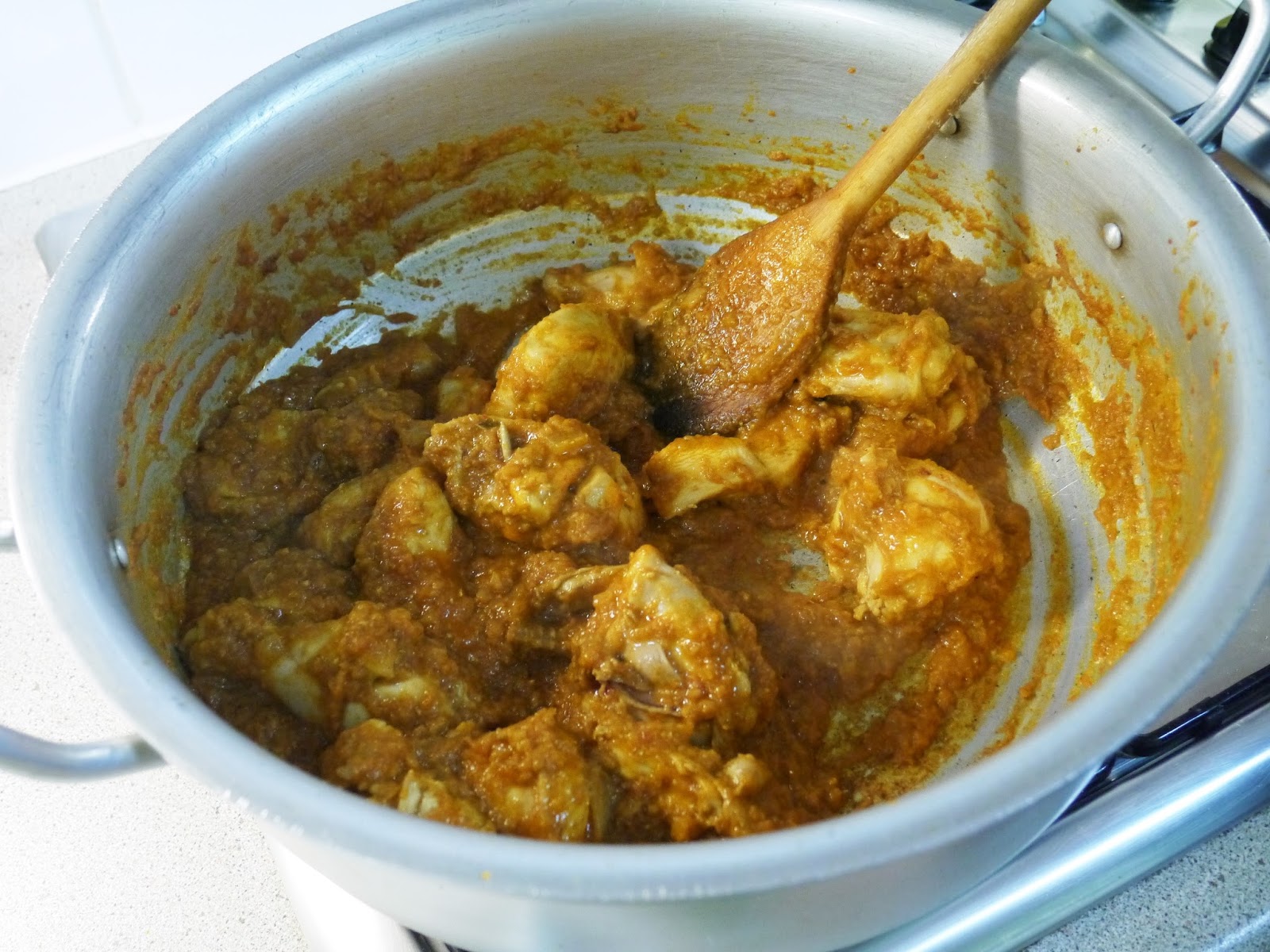 This Muslim Girl Bakes: Our House Pakistani Chicken Curry.
