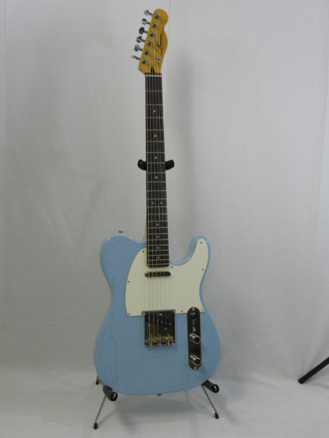 Logan Custom Guitars: LOGAN CUSTOM SKY BLUE TELE