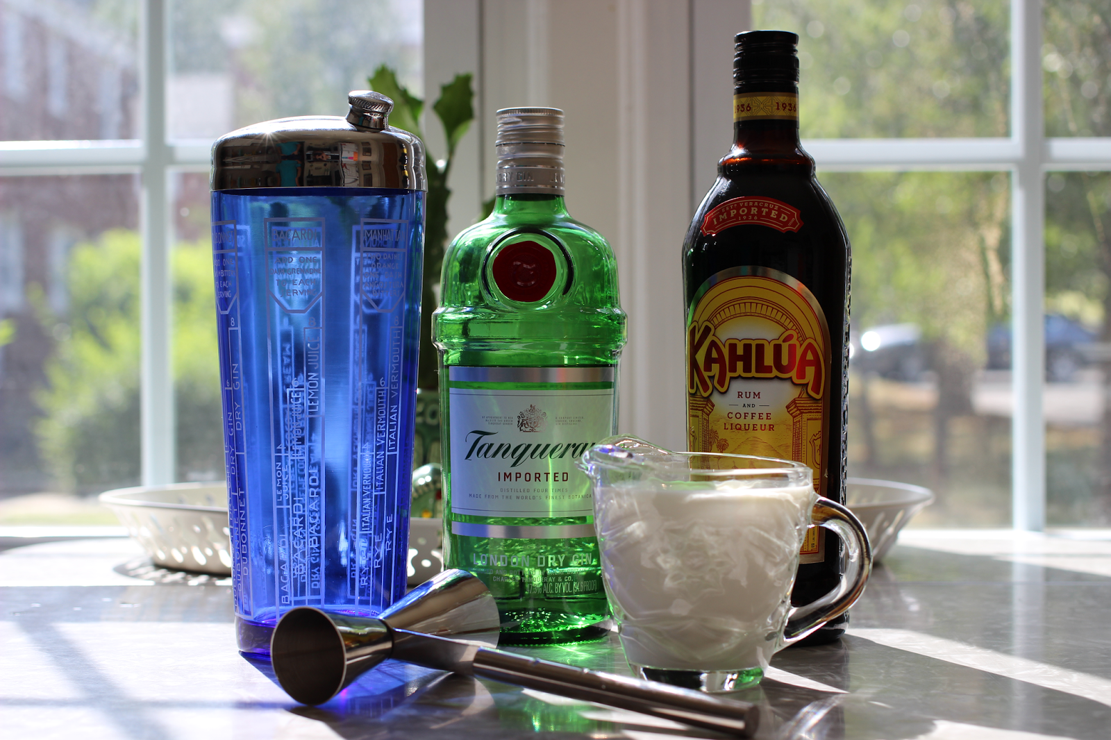 The Vintage Chanteuse: Thirsty Thursday: The Coco Chanel