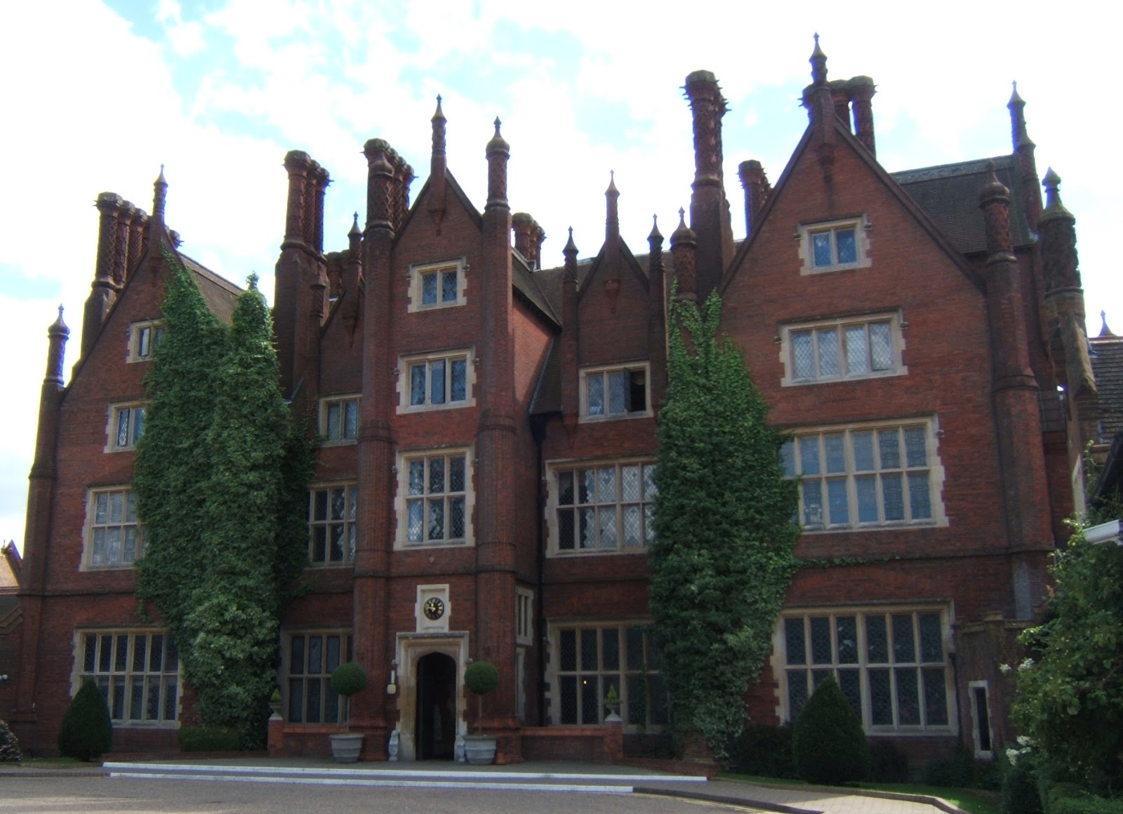 The Armoury: August 2012