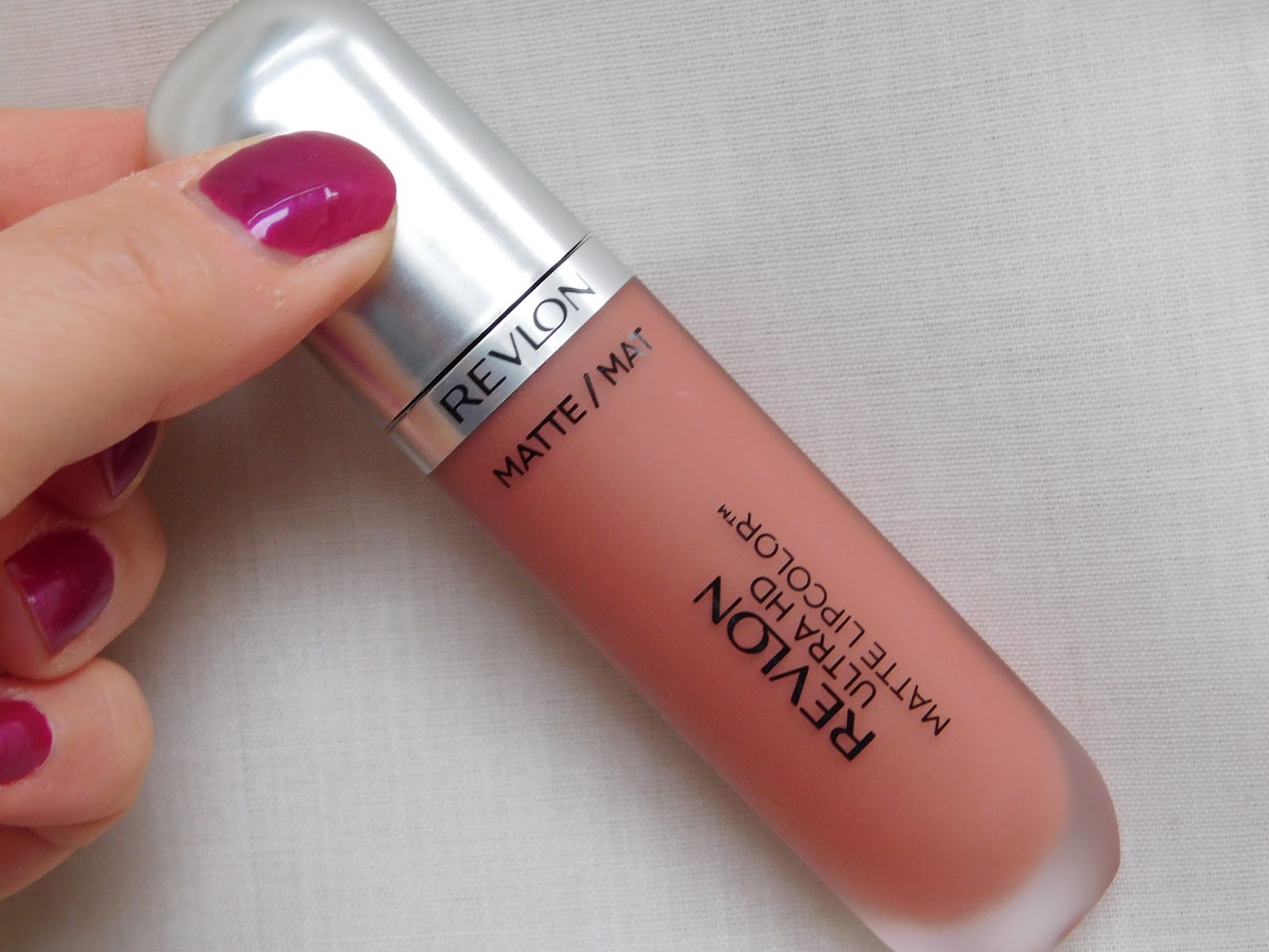 Pretty Perfect Beauty: REVIEW: Revlon Ultra HD Matte Lipcolor "Seduction"