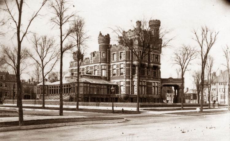 The Story of a House: The Potter Palmers and their famous castle