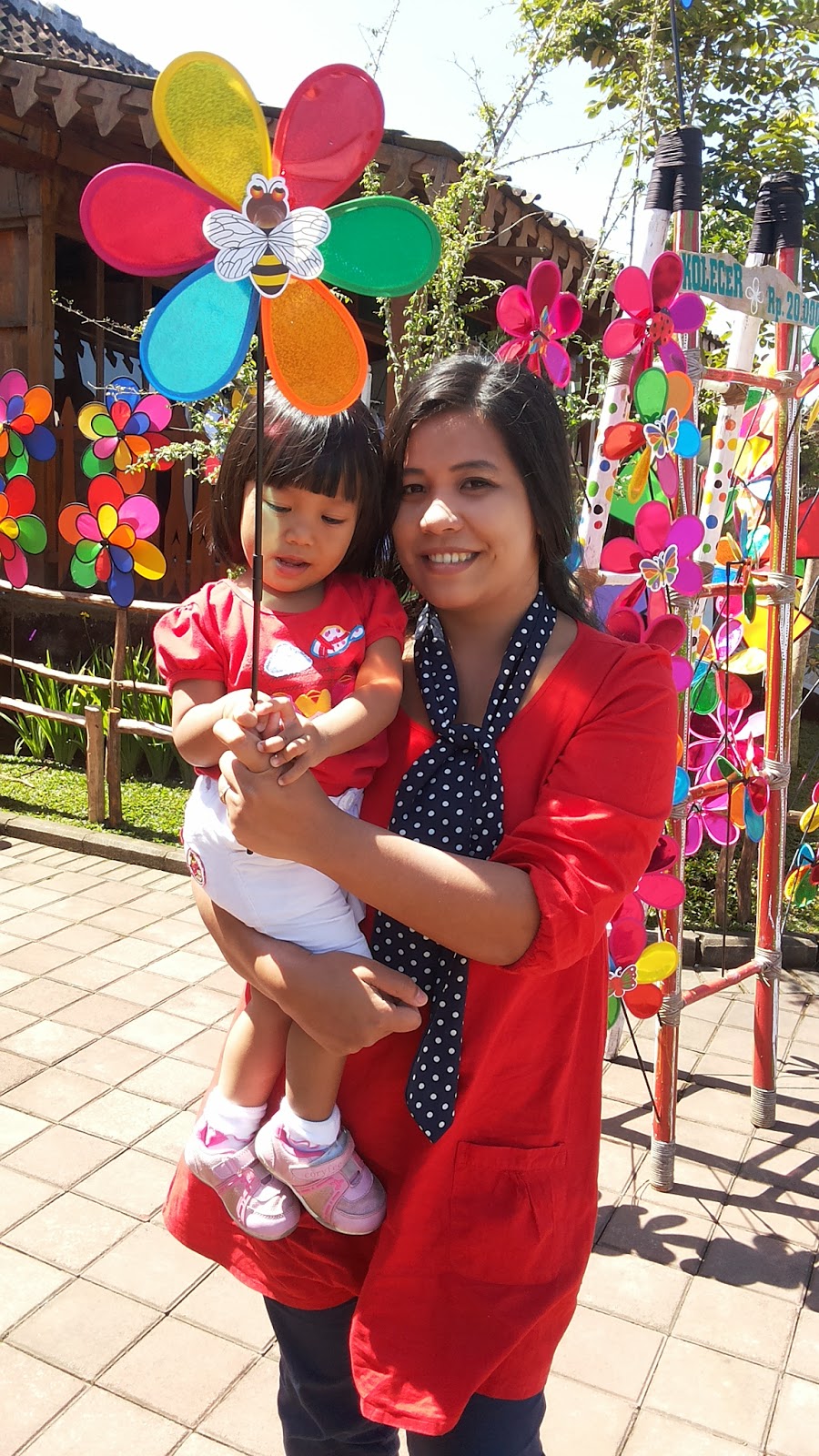 EUNIKE (Eunice = "Good Victory"): Istriku tersayang dan Putriku Eunike