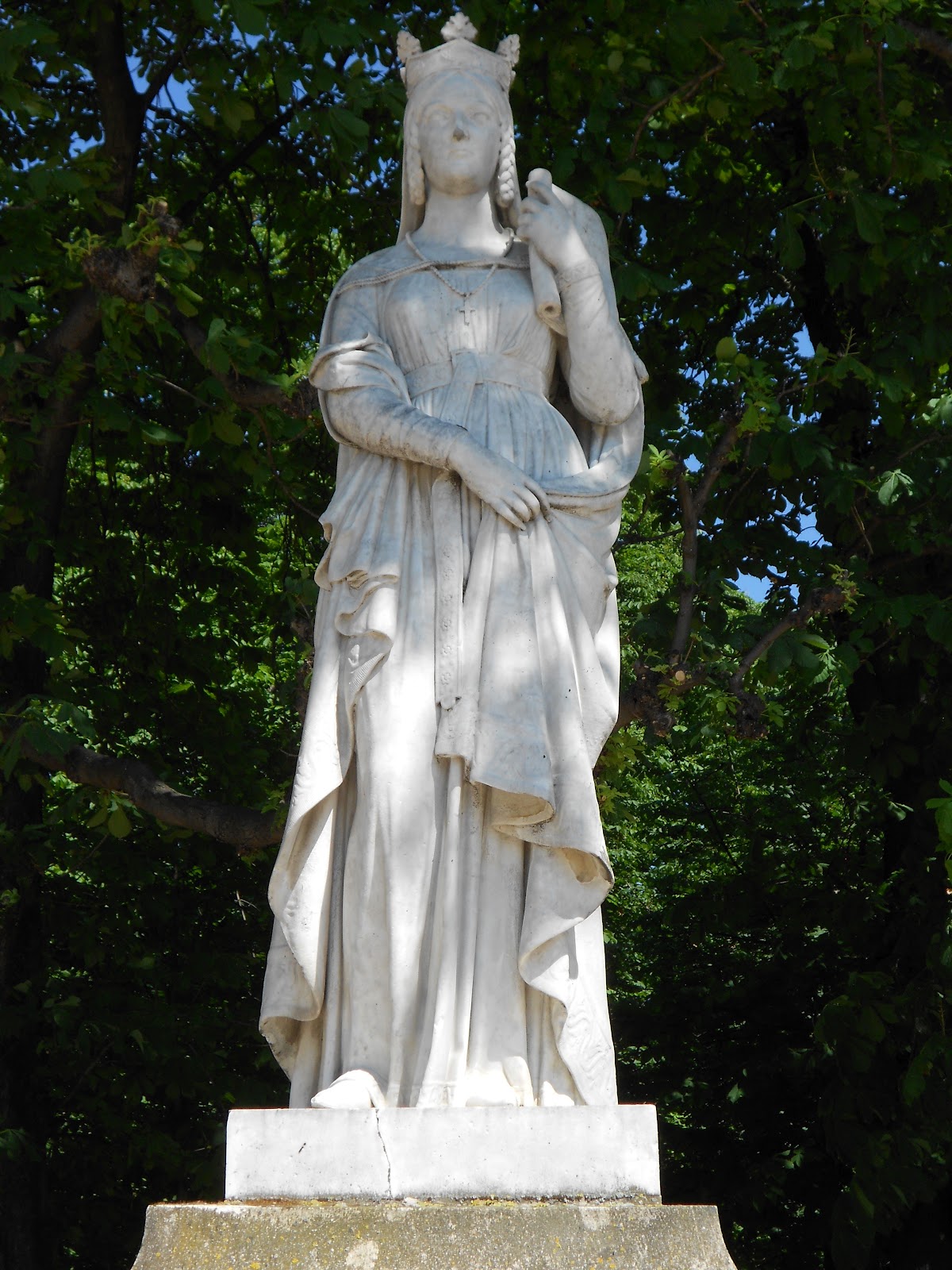 to study in paris is to be born in paris: Saint Bathild, Queen of Burgundy