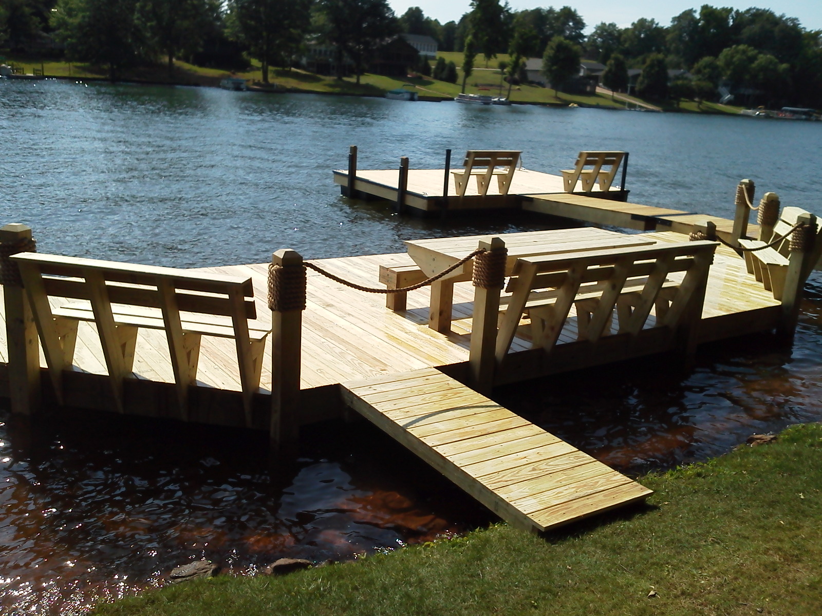 Settle Docks: Awesome Lake Bowen Dock!!!!!!