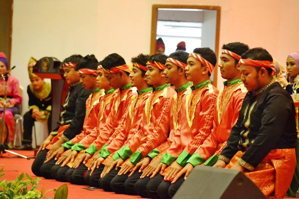 Blog Budaya Indonesia: Tari Saman : Tari Tradisional Aceh yang Berperan ...