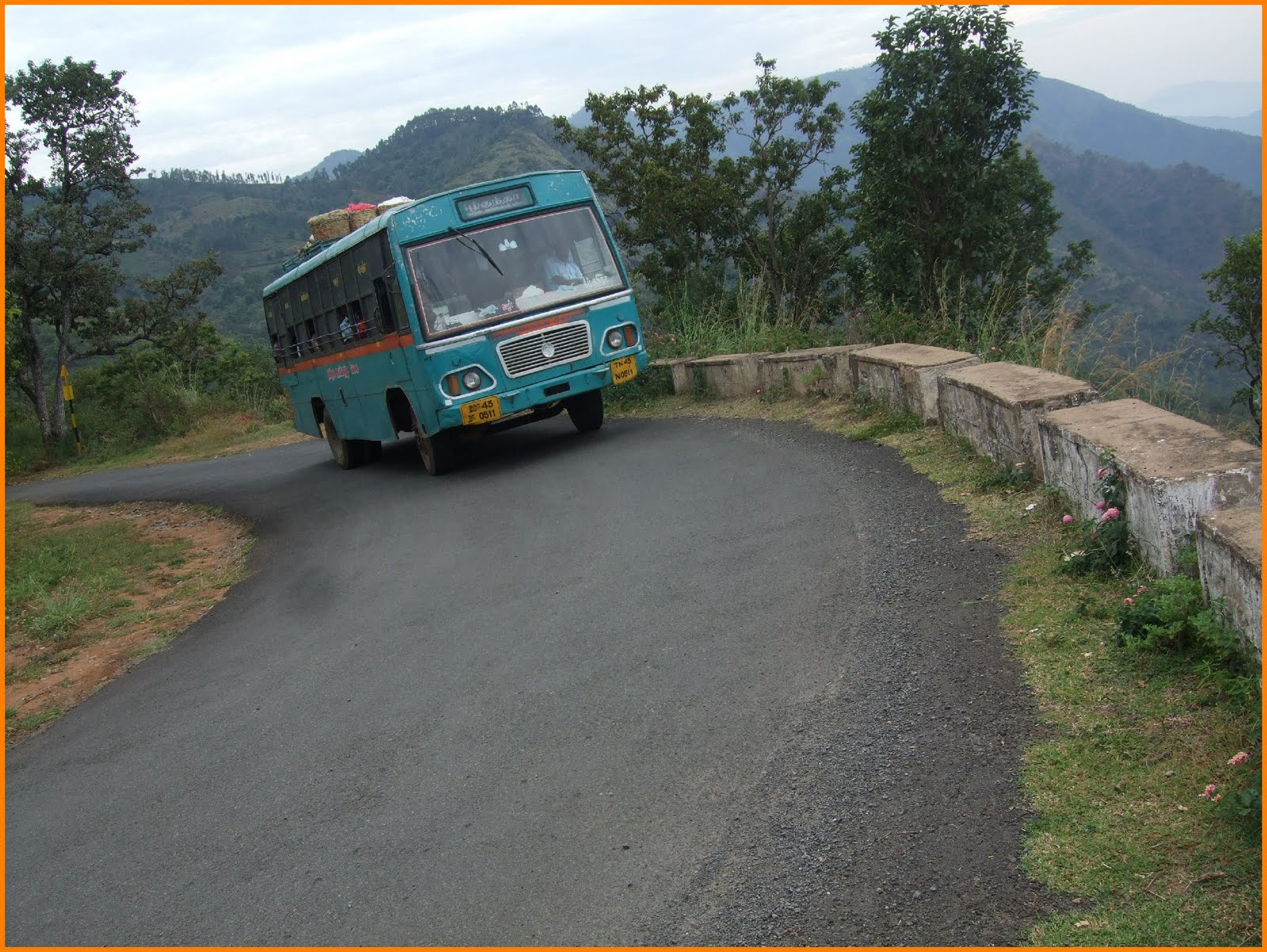 Exploring South India - Travel blog.....: Coimbatore-Manjoor-Upper ...