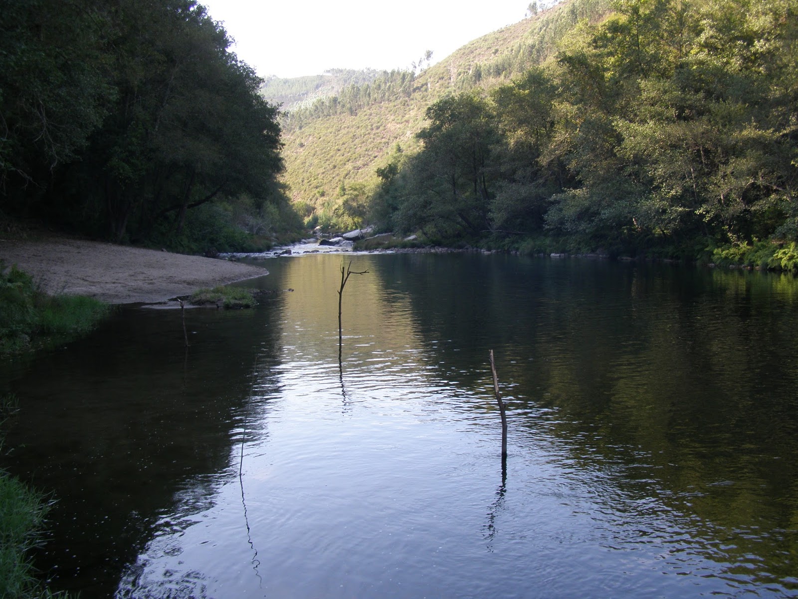 Portal AuToCaRaVaNiStA: PRAIA FLUVIAL DO VAU - CANELAS - AROUCA