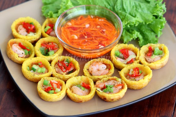 My Kitchen Snippets: Banh Khot/Vietnamese Mini Savory Pancakes