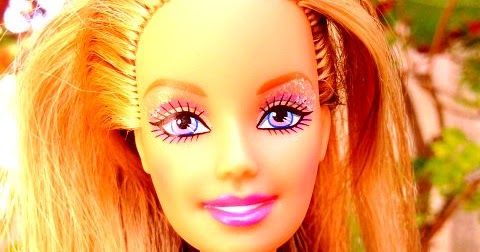 La Sonrisa Mágica: Barbie está radiante de felicidad! (Ya identificada)