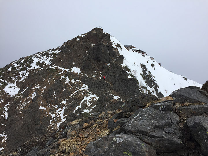 CLIMB JAPAN: The Tengu ridge of Akadake (赤岳天狗尾根)
