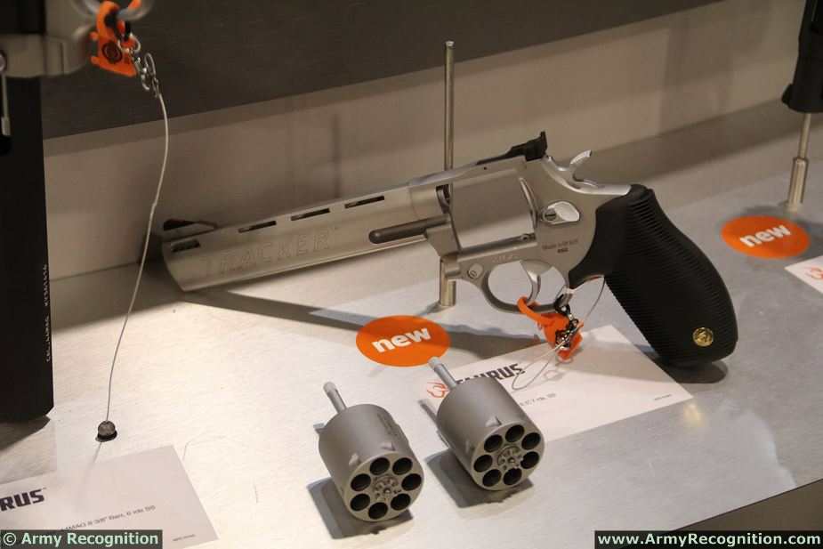 New Taurus US 692 multi-caliber pistol at Shot Show 2018 - WAR Defence ...