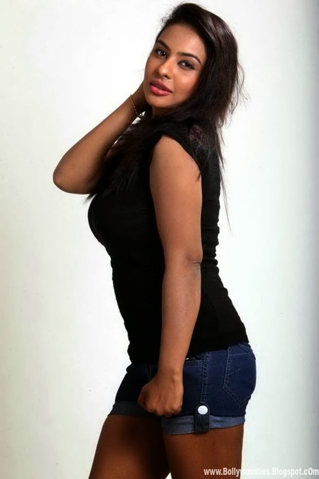 B Town Srilekha Reddy Latest Indoor Hot Photoshoot Gallery