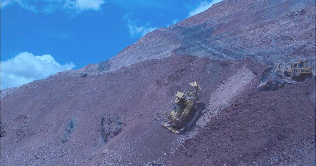 Mining Mayhem: Dozer Off Bench