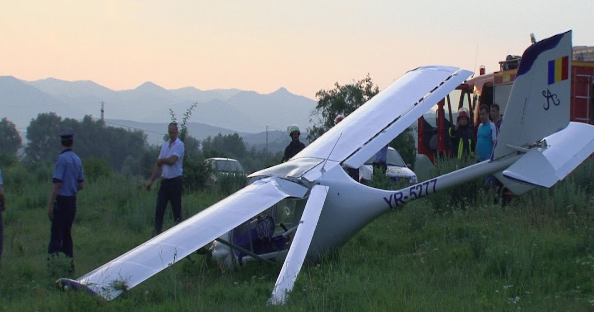 Un avion de agrement s-a prăbușit. 4 victime transportate la spital ...