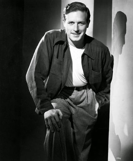 kenneth in the (212): HOLLYWOOD HUNK OF THE DAY: Lawrence Tierney