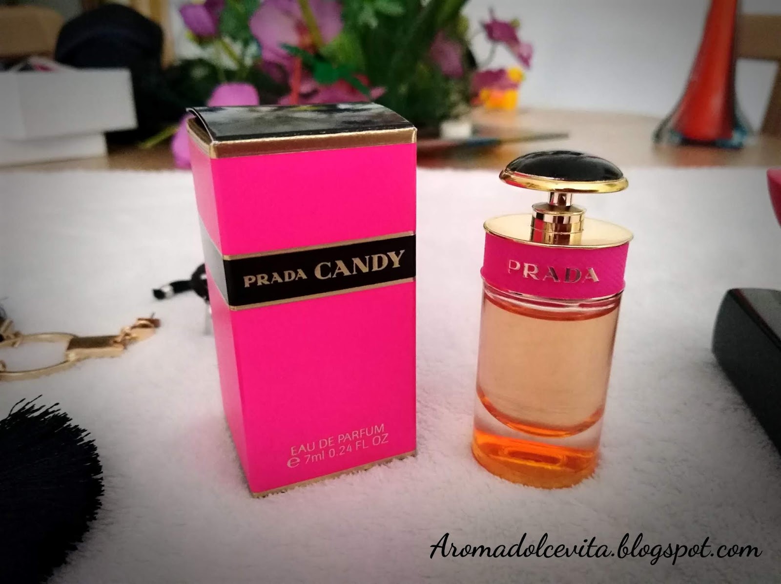 COMPARTIENDO MINIATURAS. PRADA CANDY EDP DE PRADA - Aroma a Dolce Vita