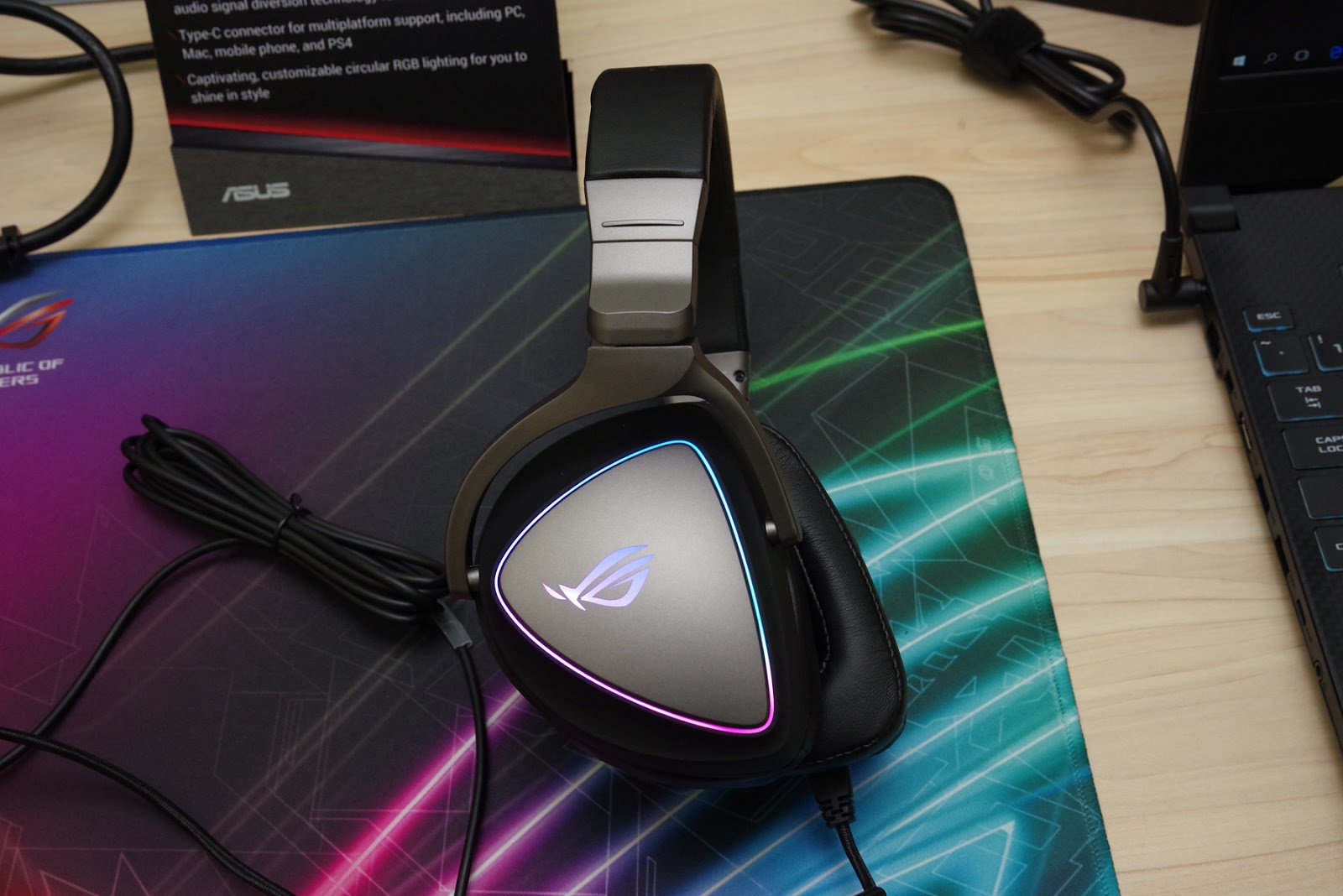 SABRE HiFi 要聽就聽最好的!!: Computex 2018 ： ASUS ROG Type-C 電競耳機 ROG Delta ，除 ...