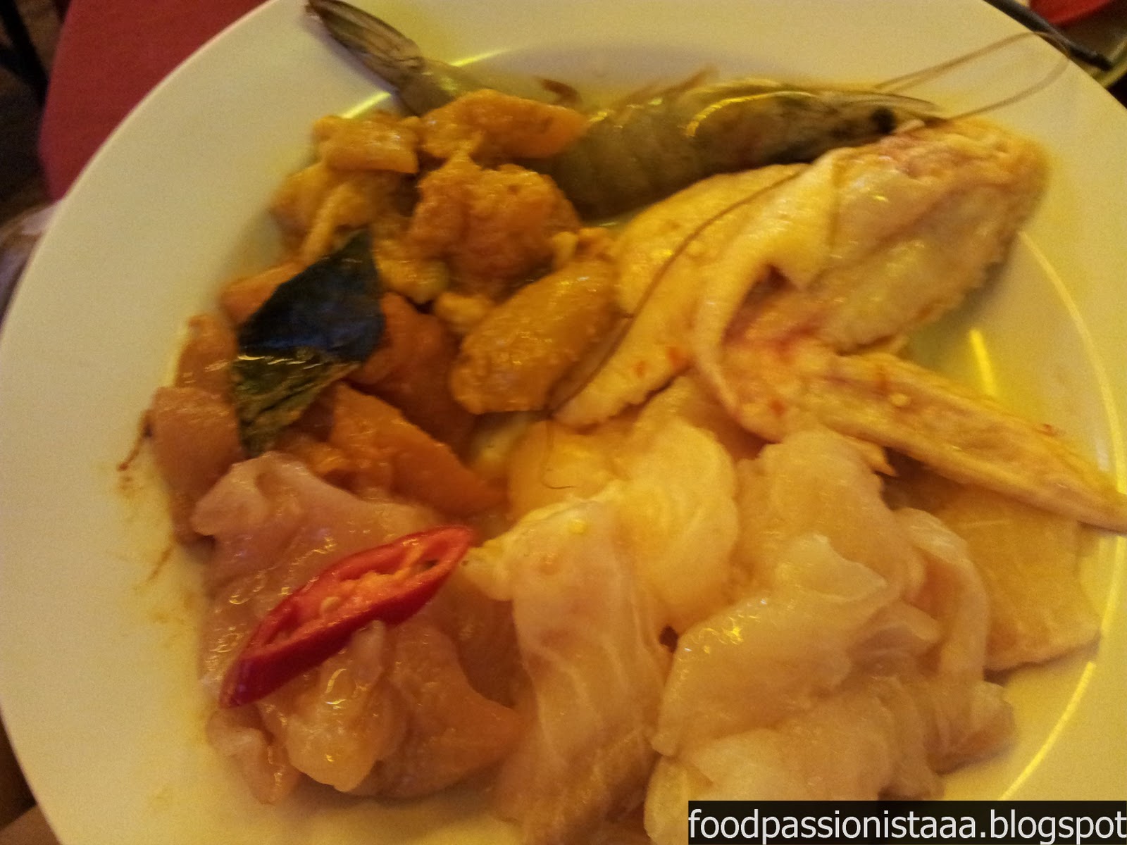 Mr & Mrs FoodPacker: Seremban 2 Seafood Steamboat & BBQ @ Seremban 2