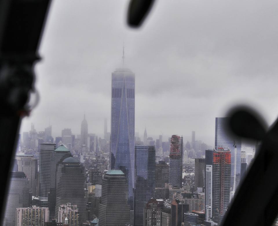 tour de helicóptero em New York City com a HeliNY.com - Felipe, o ...