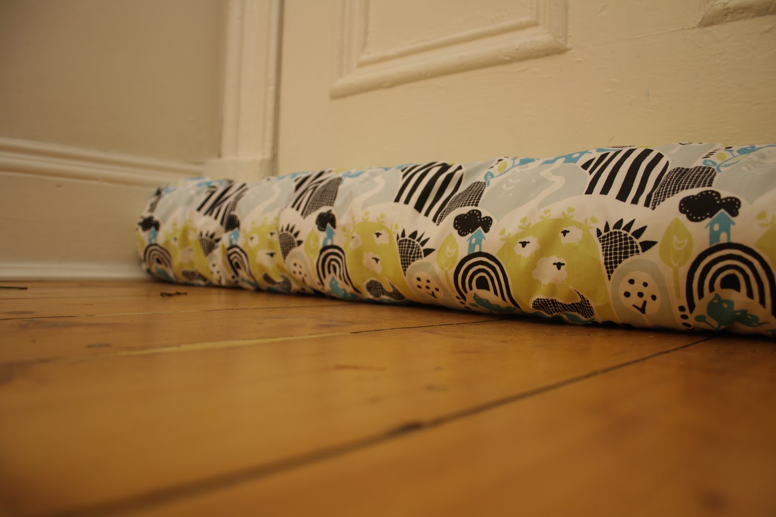 OwlPrintPanda: DIY: Catch That Draught! Draught Excluder photo tutorial
