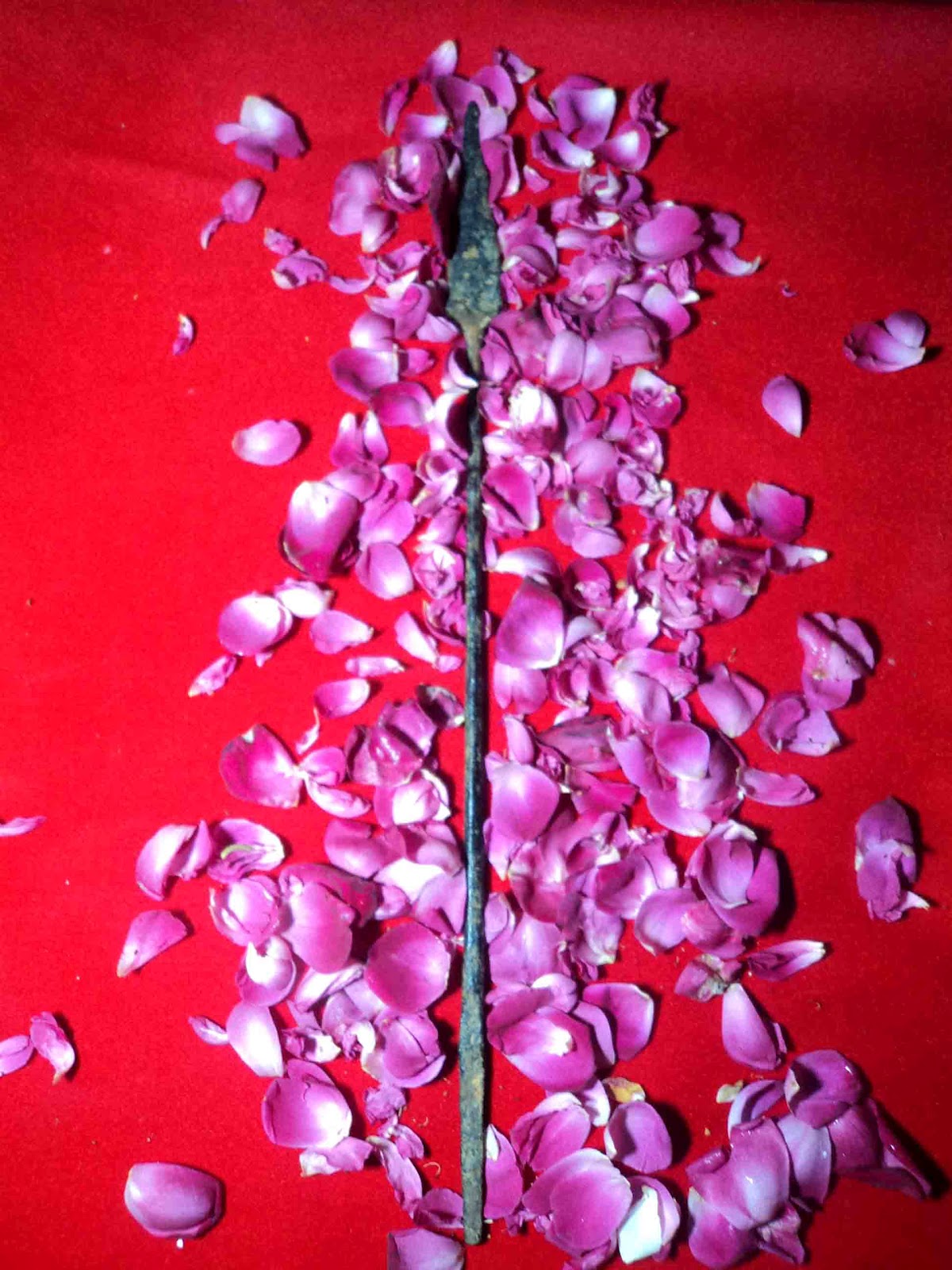 Anak Panah Kuno Berkhodam Naga Merah Lidah Api ~ Mistik Tanah Jawa