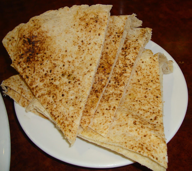 little white truths: Talk of the Town, Lebanese Café, Elsternwick - review