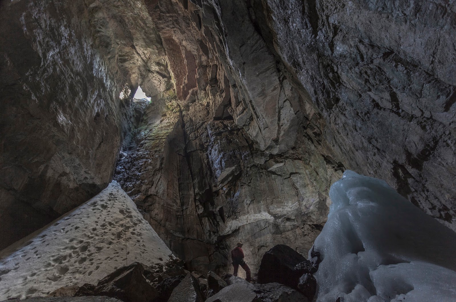 HEAVEN'S GATE CAVE, UTAH - ADAM HAYDOCK