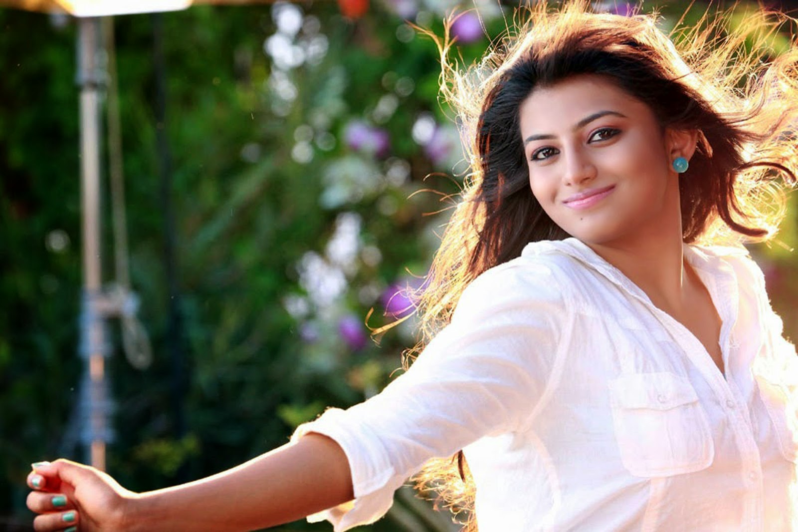 Rakshitha HD Wallpapers Download | TV Biography