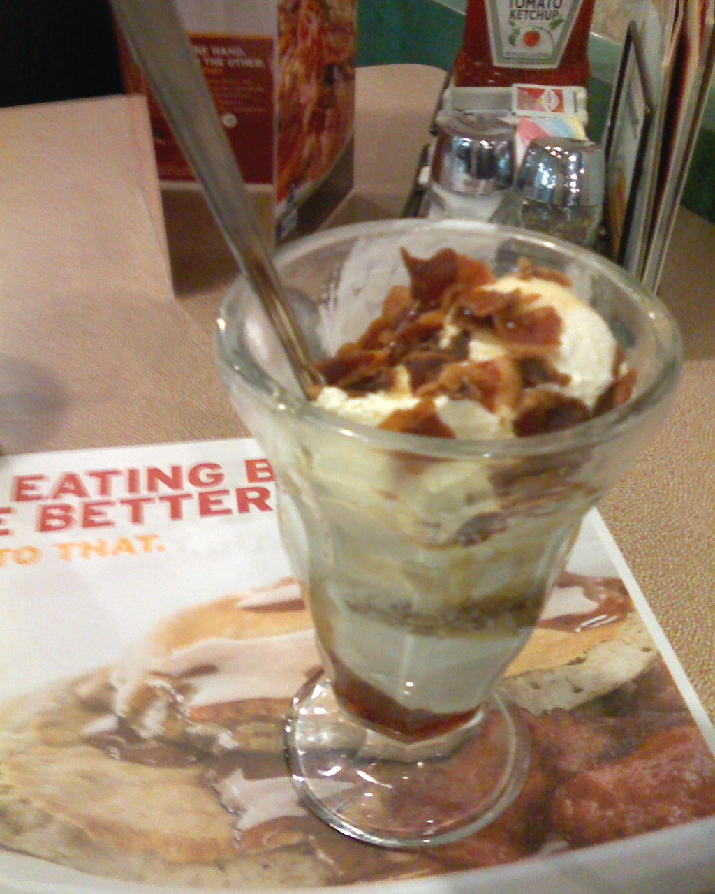 view from the archipelago: denny's maple bacon sundae review