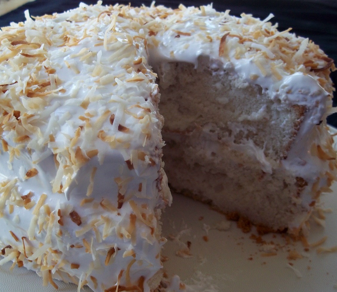 The Sporadic Cook: Coconut Cake