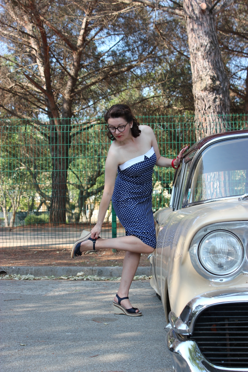 Greta's Twisted Vintage : The woman behind "Coco's Retro Closet"? Tko ...